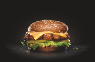 CHARBROILED SANTA FE CHICKEN™ SANDWICH – Vegas Carls Jr